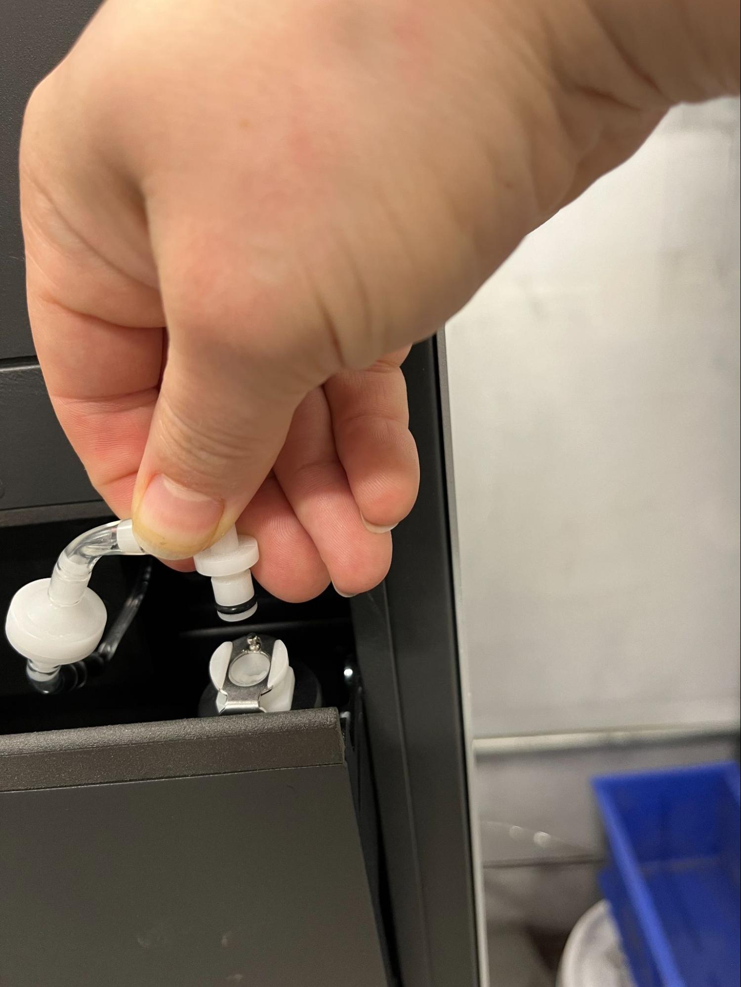 Installing the Polishing System (Fuse Blast)